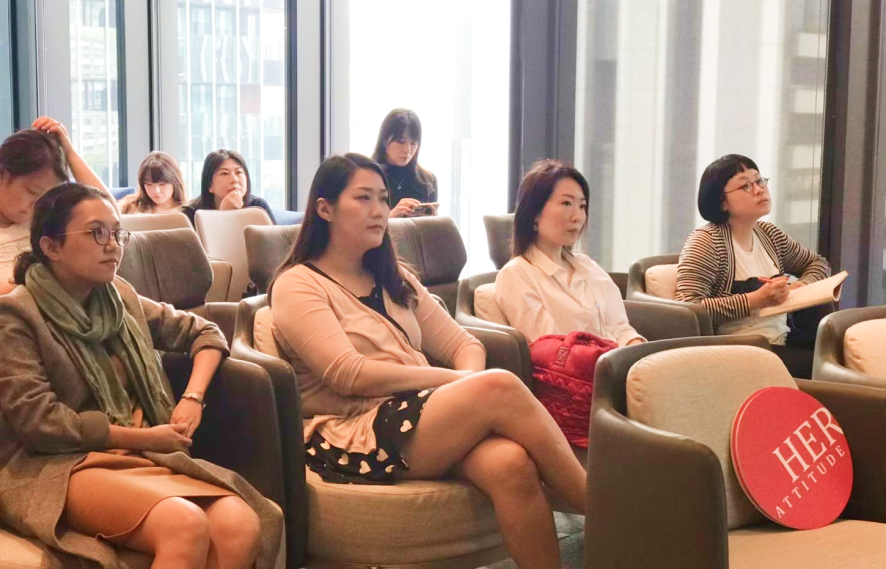 關於 - HerAttitude臺灣女性創業支持暨發展協會